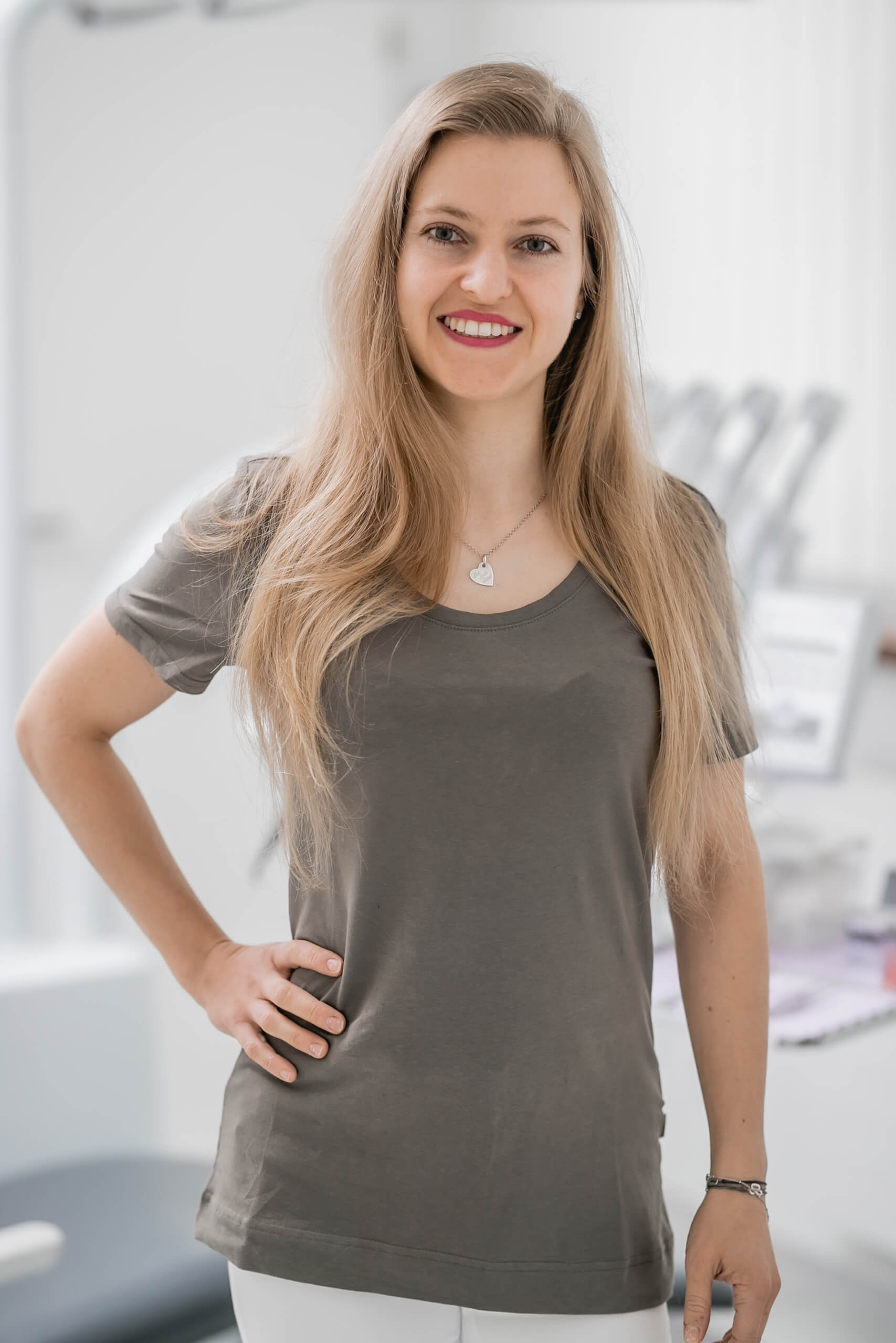 Über Uns - Zahnärztin Kirchschlag